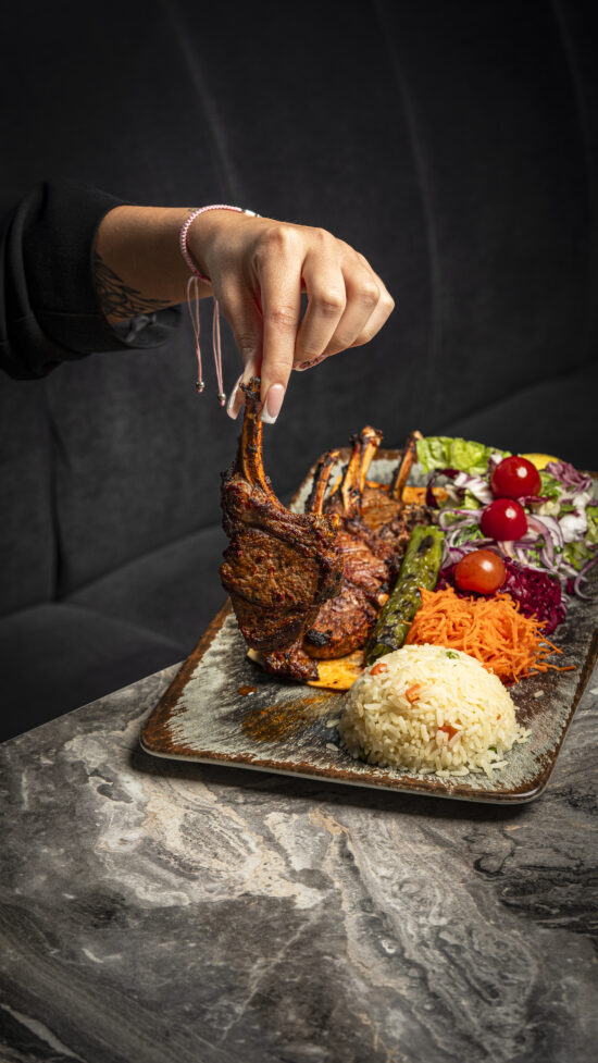 Contact - The Eyna | Turkish Restaurant | Basildon SS13 1BW, UK